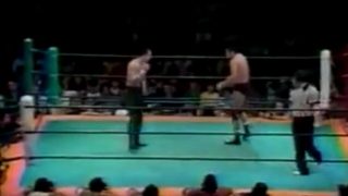 5-Star Match Reviews: Kazuo Yamazaki vs. Nobuhiko Takada – UWF Year-End Special, December 5th ...
