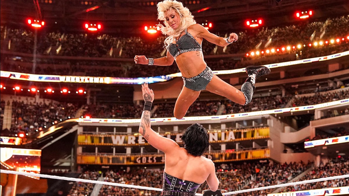 (Almost) 5-Star Match Reviews: Charlotte Flair vs. Rhea Ripley - WWE WrestleMania 39, Night One ...