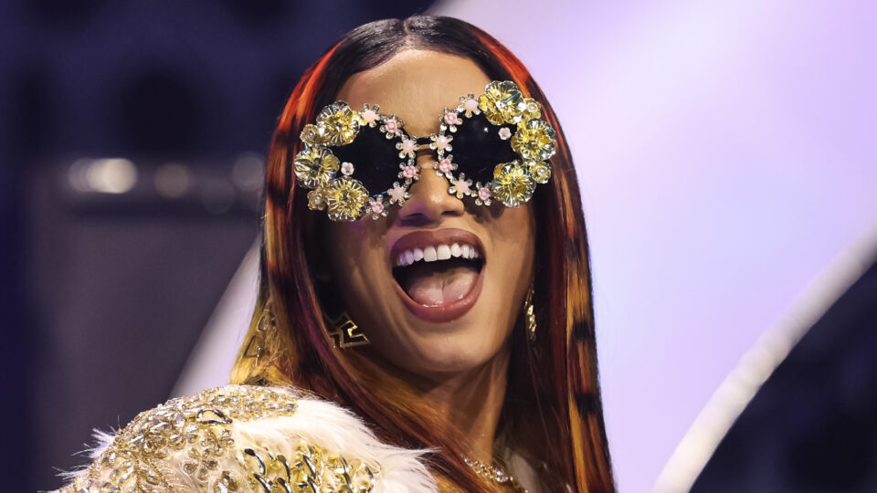 Mercedes Mone To Launch "Follow The Mone" Via New QR Code – TJR Wrestling