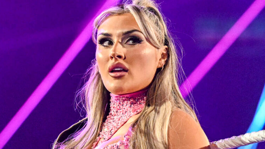 Tiffany Stratton Puts Charlotte Flair In Her Place At WWE WrestleMania ...